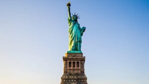 La Statue de la Liberté : naissance d’un symbole universel - Art Déco Plus